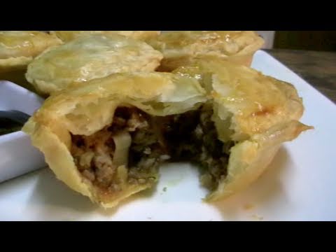 HOW TO MAKE MINI MEAT PIES - Recipe Flow